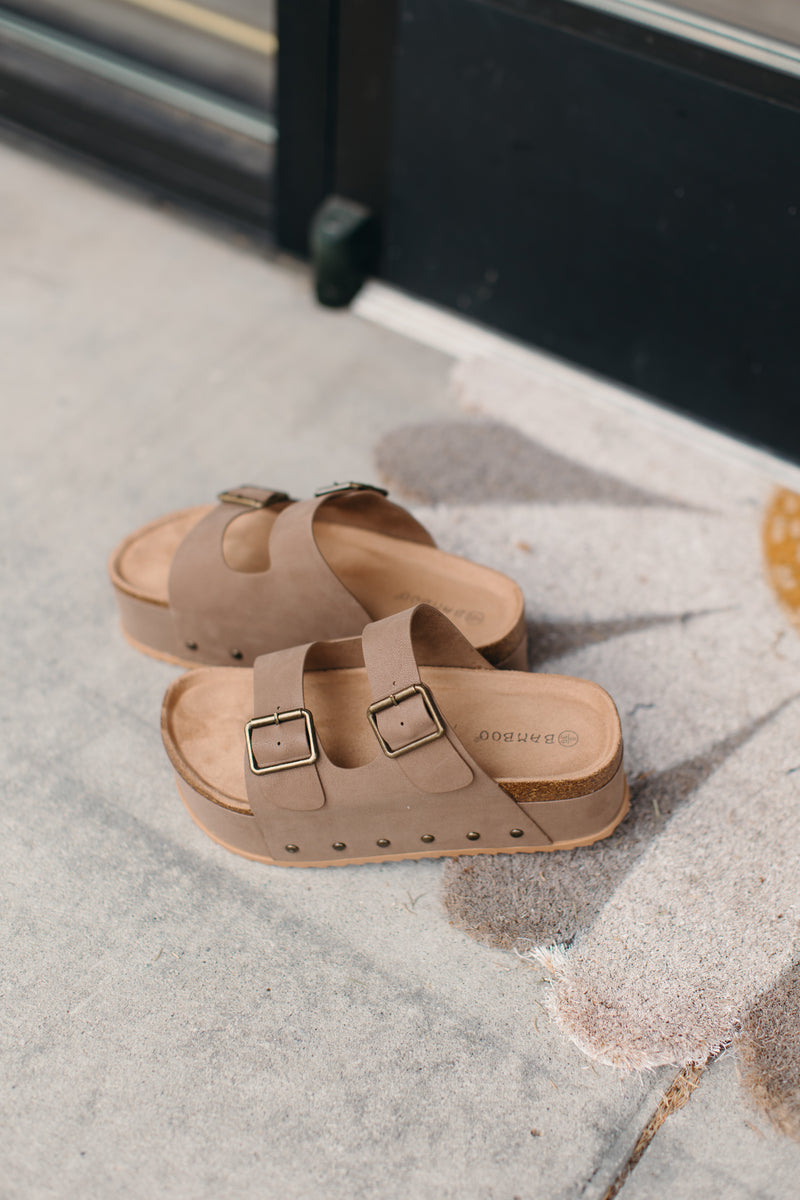 Bombay Stacked Double Slides - Light Brown – the golden shop online